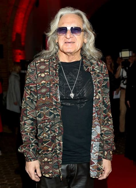 Sieć Zalały Zdjęcia Grzegorza Markowskiego Powrót Po Dwóch Latach