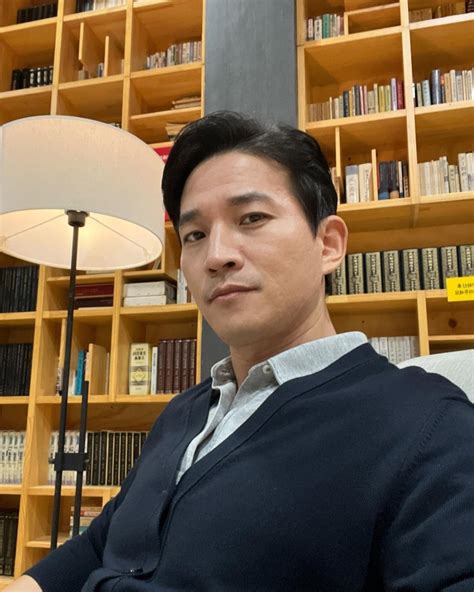 Kim Sung Gon Picture 김성곤 Hancinema