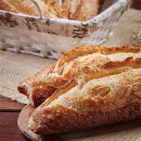 Baguete Artesanal De Levain Fermentação Natural Rústica 25cm