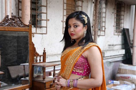 Hollywood Bollywood Tollywood Kollywood Thanu Sree Datta Hot Stills