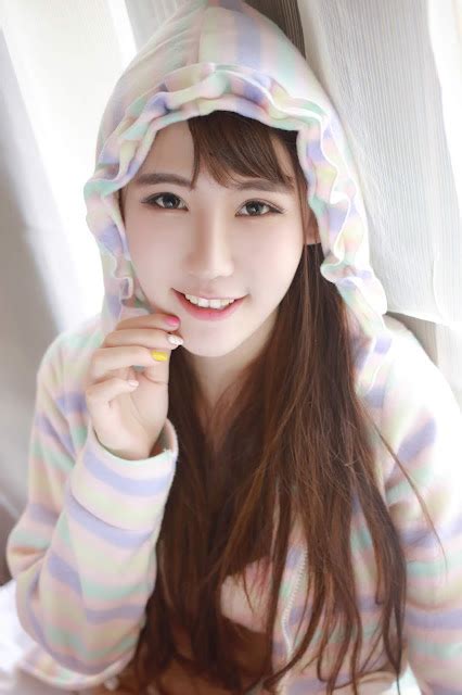 Galeri Foto Model Asia 11 Namina Mei