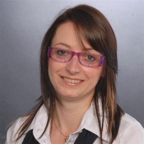 Gabriele Wolf Vertriebsassistentin Oesterle Formenbau Züttlingen Gmbh And Co Kg Xing