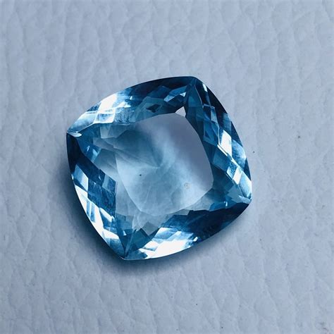 Ocean Blue Aquamarine Natural Gemstone For Decoration Size 7 X 5 Mm