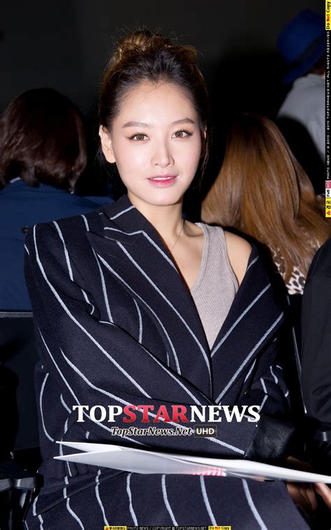 Hd포토 레인보우rainbow 김재경 ‘이마를 훤히 드러내도 굴욕없는 미모 2015 Ss 서울패션위크 최규석 기자 톱스타뉴스