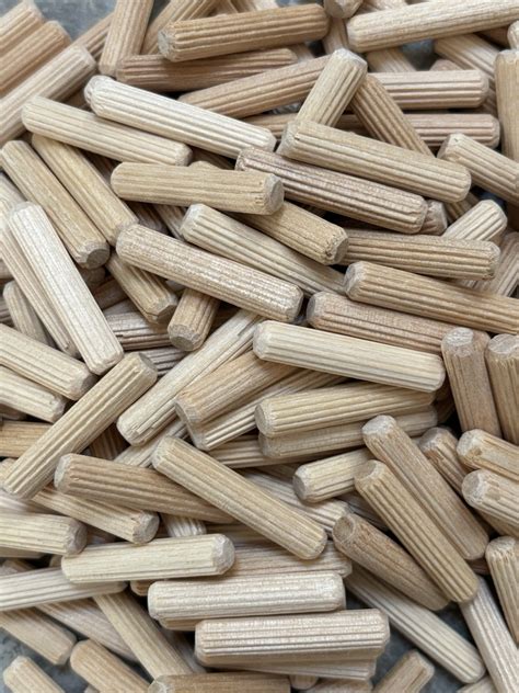 Hardwood Dowels 6mm 8mm Wooden Beechwood Chamfered Fluted Pin Wood