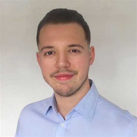 Mergim Rizaj Wirtschaftsinformatik Hochschule Esslingen Xing