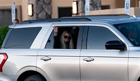 Charlie Kirks Wife Erika Waves To Mourners As Casket Arrives In