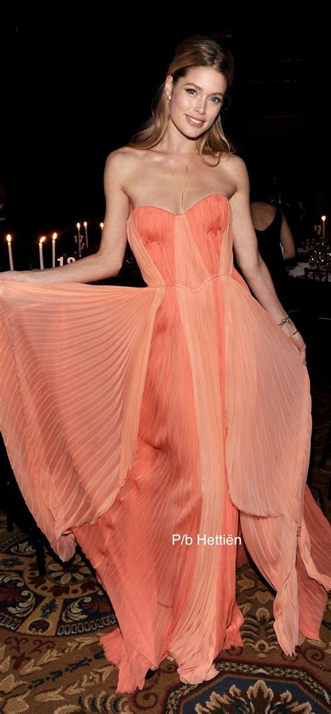 Pin By Yvonne Wong On Doutzen Kroes Doutzen Kroes Style Doutzen Kroes Beautiful Dresses
