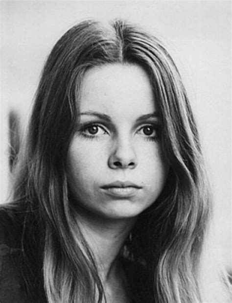 30 Vintage Photos Of A Young And Beautiful Lalla Ward In The 1970s