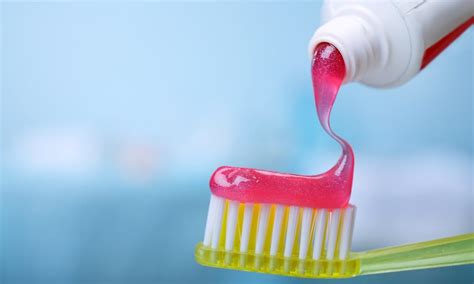 How To Pick The Right Non Fluoride Toothpaste Natural Fitness Point