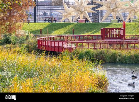 Rafter Walk Canada Water London The Red Walkway Was Designed By