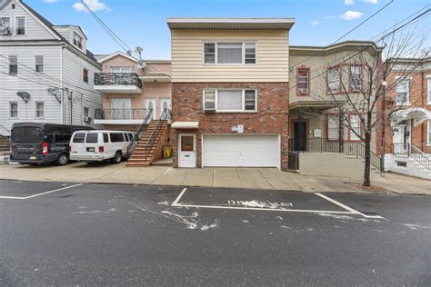 332 67th St Unit 2 West New York Nj 07093 Condo For Rent In West