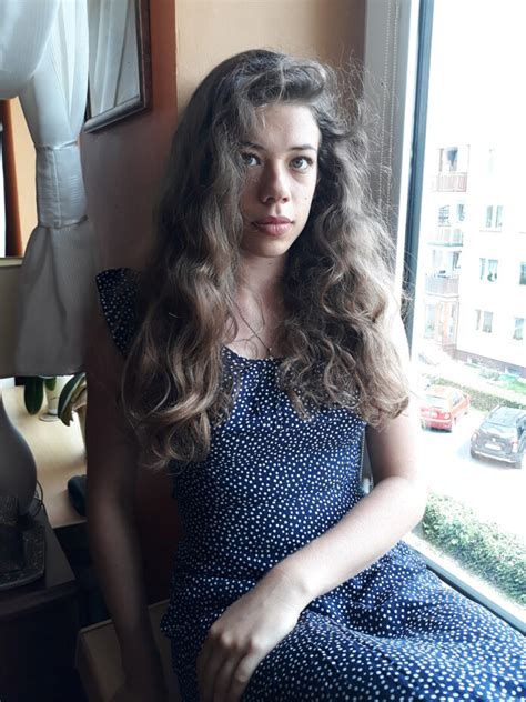 Julia Rybicka Znaki Są Wśród Nas Pisarze Pl