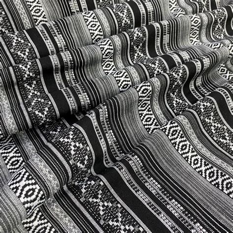 בד גובלן מקסיקני שחור לבן קרן