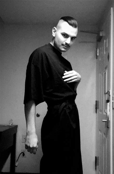 Pin By K Nors On Mr Kitty Cute Pictures Music Artists Artist