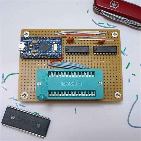 eeprom とフラッシュ 違いと比較