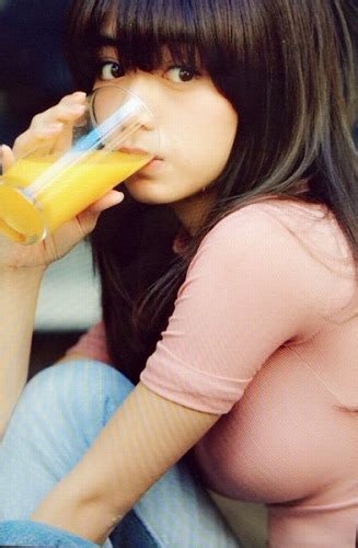 Cancam キャンキャン専属ハーフモデル池田エライザの私服ブランド系統・メイク・髪型などファッションスタイル情報