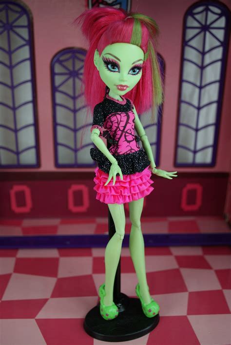 Monster High Venus Mcflytrap Doll Basic Ghouls Night Out Mattel 2013 5 Etsy