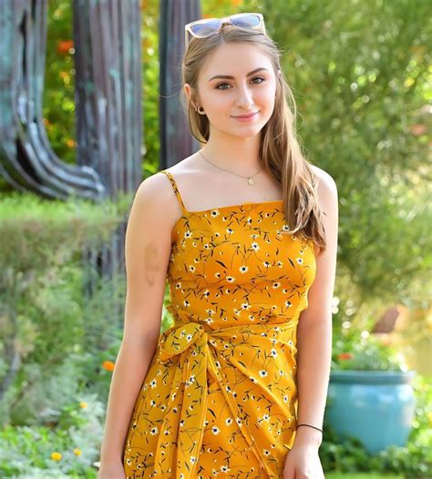 Penelope Kay Actress Biography Wiki Height Age Videos Boyfriend
