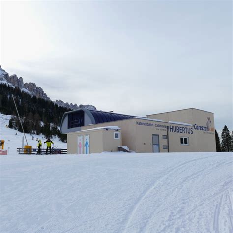 Lago Di Carezza In Inverno Escursione Da Passo Costalunga Montagna
