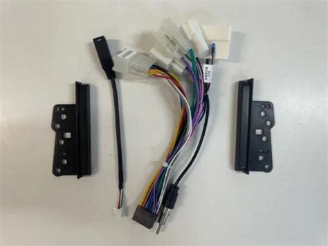 Kit Multimídia Toyota Fielder Navpro Caska