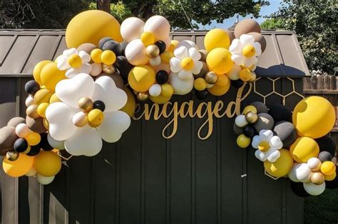 Bring Spring To Your Party Display With Balloon Flowers Heres How To