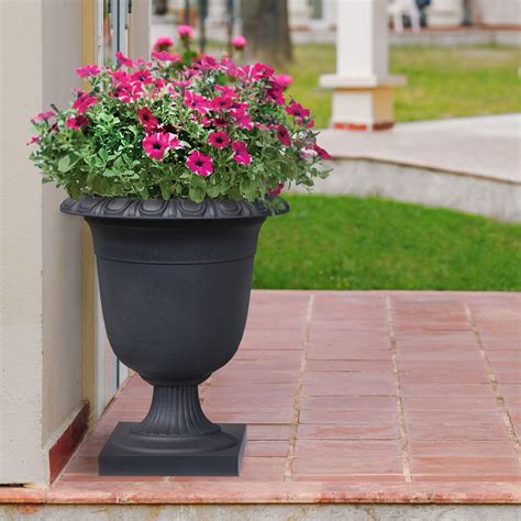 Everleaf Recycled Rubber 23 Classic Urn Planter Black Walmart Canada