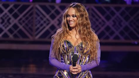 Tyra Banks Goes Makeup Free To Celebrate Her 50th Birthday Tvst