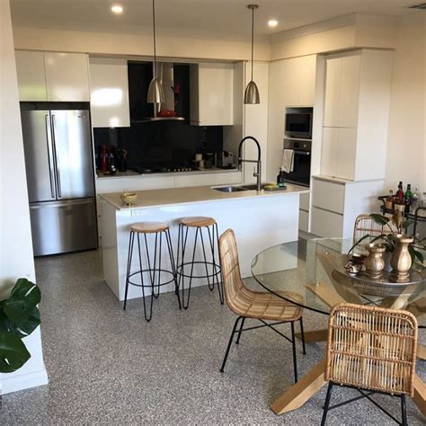 Ultra Flake Supreme Coatings Au