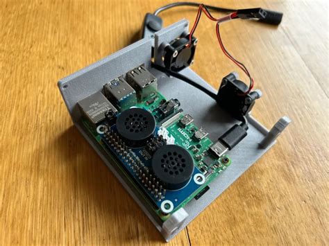 This Retro Desktop Pc Raspberry Pi Case Is A Nod At Nostalgia For Your Desk Raspberry Pi