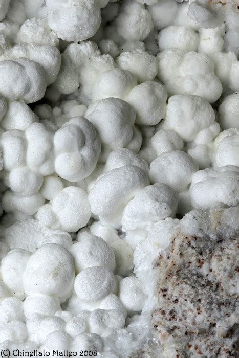 Hydromagnesite Mineral Information Data And Localities Hydromagnesite Mineral Information Data And Localities