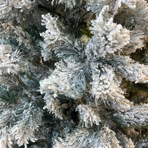 درخت کاج مدل برفی سوزنی مصنوعی هزاره سبز