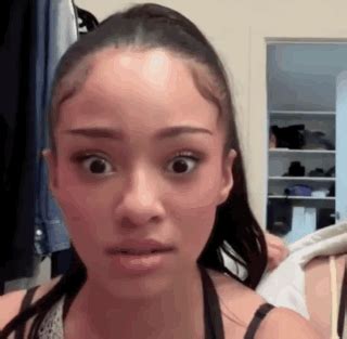 Katseye Manon Stare Katseye Manon Shocked Surprised  Katseye Manon