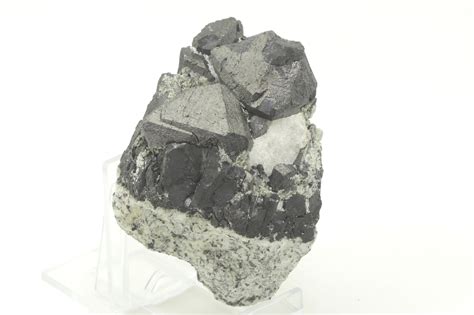 Magnetit | Sběratel minerálů