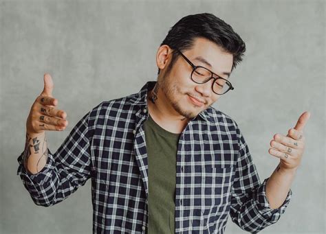 Chef Willgoz Bagikan Tips Dan Trik Cara Mudah Mengupas Bawang Putih