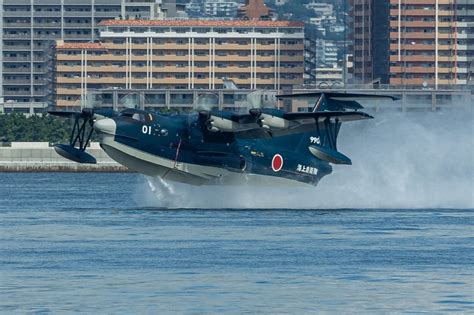 読む政治：存続危機なぜ？日本が誇る救難飛行艇 荒波着水の水陸両用us2 毎日新聞