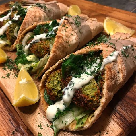 Crispy Falafel Pita Pockets With Yogurt Sauce Simple Recipes