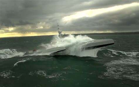 Cmn Locean Eagle 43 Face à Une Mer Formée Mer Et Marine