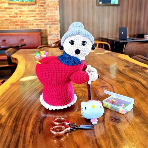 Granny Crochet Doll Amigurumi Pin Cushion Crafter Granny Granny Pin