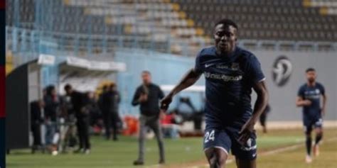 خناقة كل موسم جون أيبوكا يشعل الصراع بين الأهلي والزمالك قبل الانتقالات الصيفية صوت الأمة