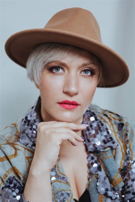 Sofia Rubina Band Est Und Gangar N Straze