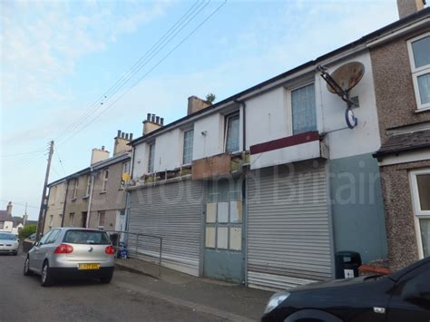 Brynsiencyn Village Anglesey Open Daily Free Admission See Around Britain