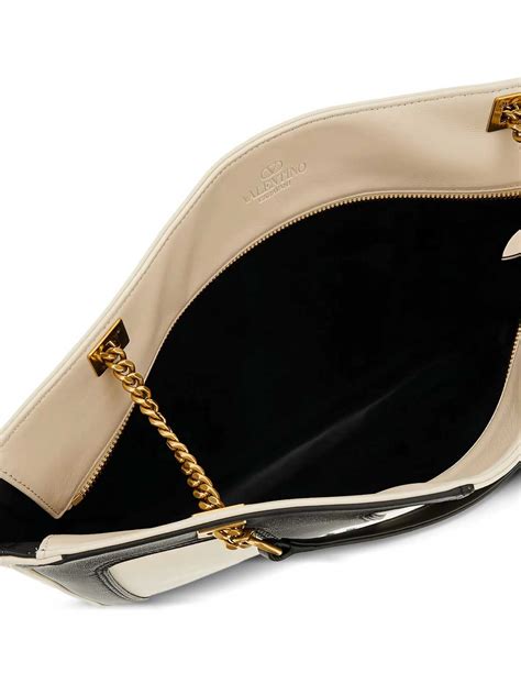 Valentino Garavani Medium Viva Superstar Shopping Bag Wb0r13ptjr4v