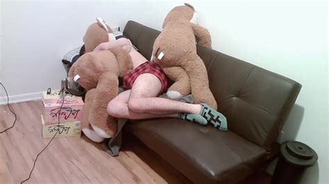 [yt] Sleep Streamer Plays With Himself