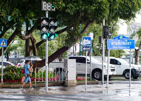 อุปกรณ์จราจร จราจร ไฟจราจร Genius Traffic System