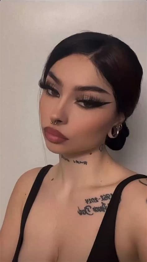 Pin By Ilvana On •𝐌 𝐀 𝐊 𝐄 𝐔 𝐏💄 Grunge Makeup Edgy Makeup Swag Makeup