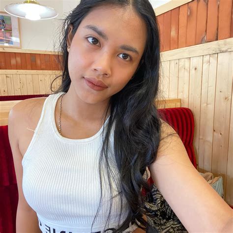 A.A Ayu Dessy Satriani Putri, S.Farm (@dessysatriani) • Instagram photos and videos