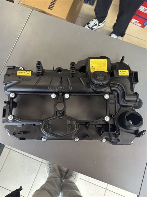 Клапанная крышка N20 Bmw 11127588412 Mahle на Bmw 3 Series F30 Bmw 1