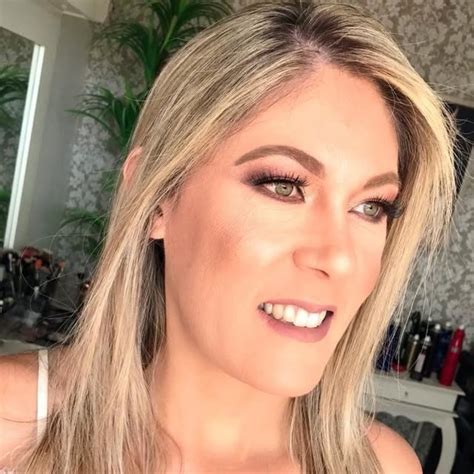 Andreia Polasso Andreiapolasso • Threads Say More