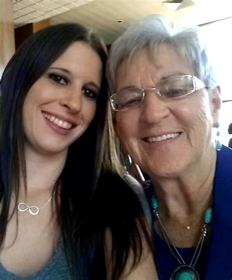 Robin Comeauxs Instagram Twitter And Facebook On Idcrawl